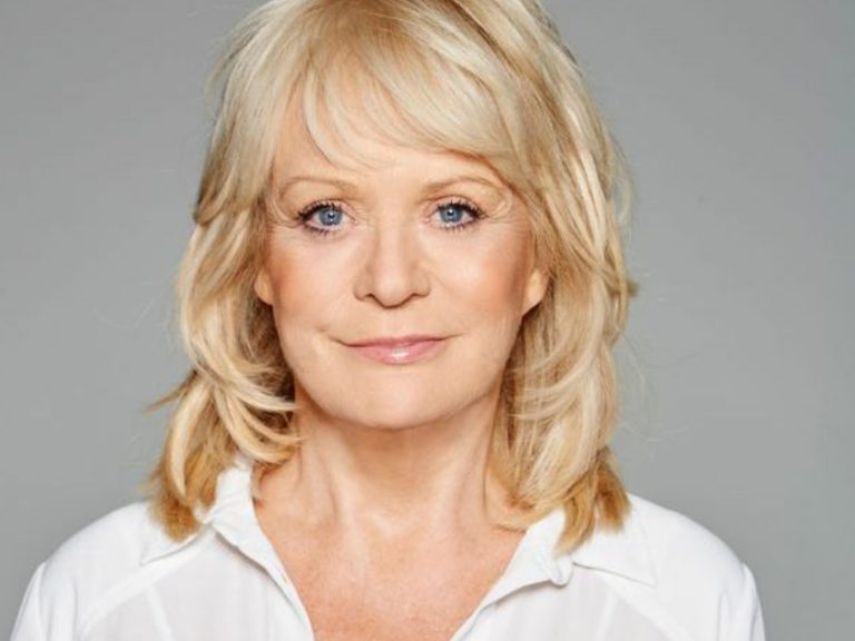 Sherrie Hewson X TENA Lady | Official Celebrity Case Study